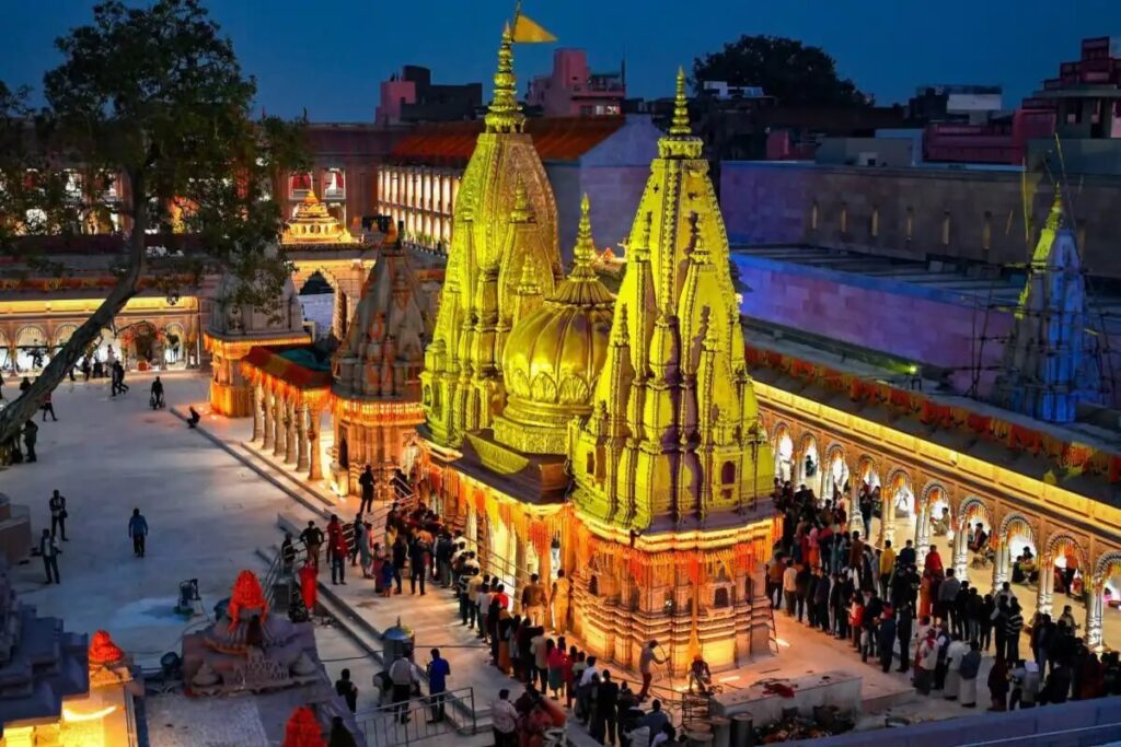Los 10 Templos Más Famosos de Benarés que Debes Visitar
