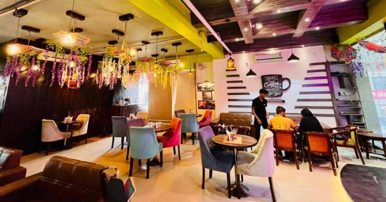 Top 10 Restaurantes Populares en Varanasi Guía completa