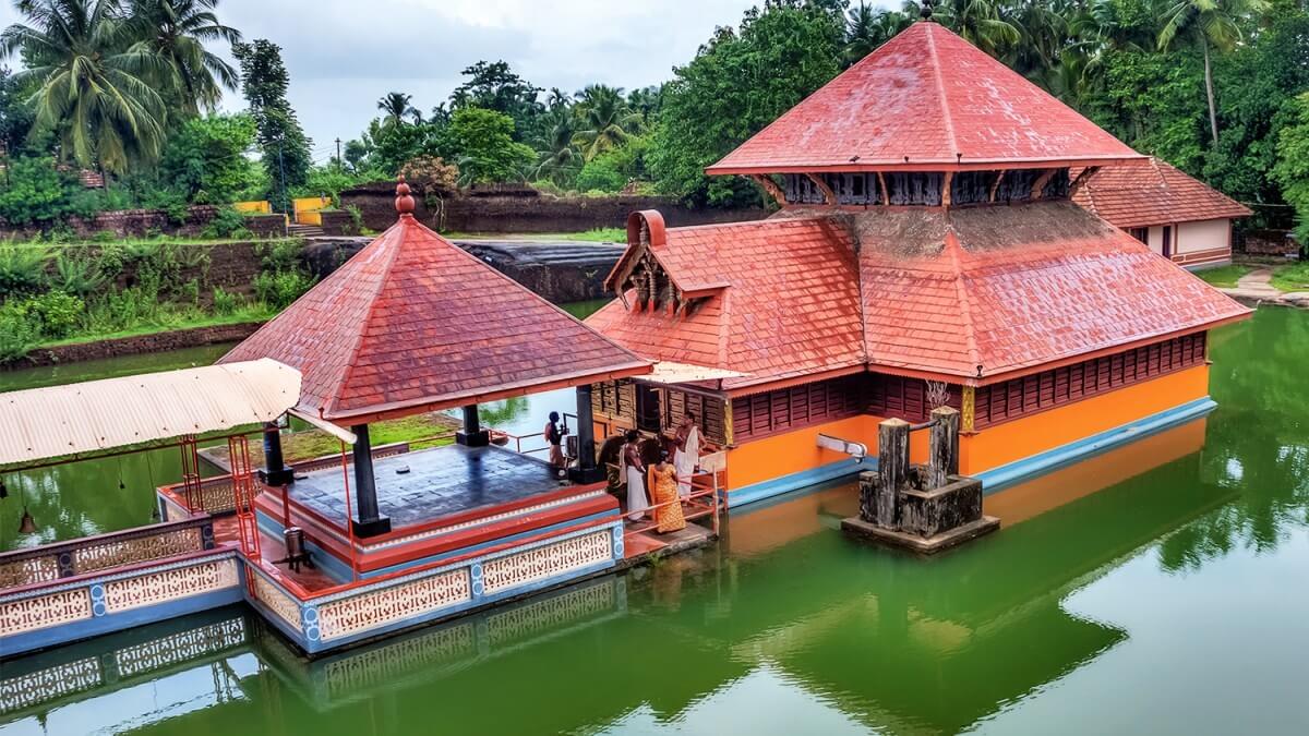 Los 12 Más Populares templos de Kerala – Guía de Viaje